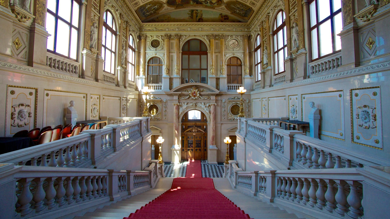 Check these virtual tours of the best theater stages around the world